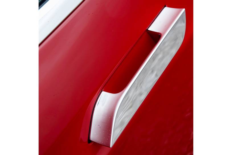 2019 Tesla Model S Pictures - 162 Photos | Edmunds