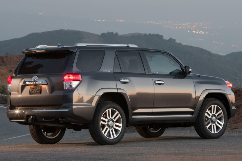 2010 Toyota 4Runner Pictures - 76 Photos | Edmunds