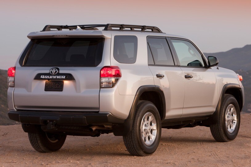 2010 Toyota 4Runner Pictures - 76 Photos | Edmunds