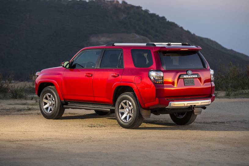 2017 Toyota 4Runner Pictures - 221 Photos | Edmunds