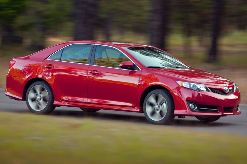 2014 Toyota Camry Pictures - 327 Photos | Edmunds