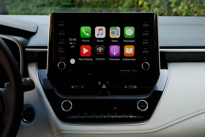 2019 Toyota Corolla Hatchback Pictures - 86 Photos | Edmunds