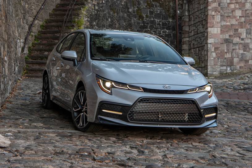 2020 Toyota Corolla Pictures - 338 Photos | Edmunds