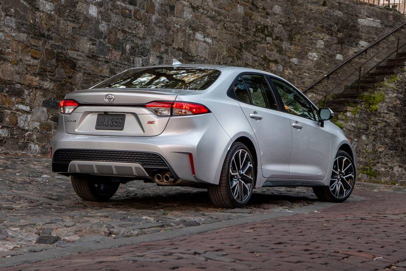 2020 Toyota Corolla Pictures - 338 Photos | Edmunds
