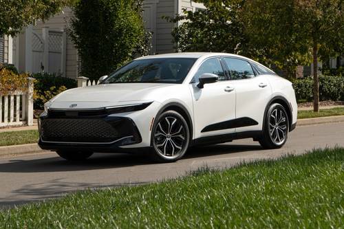 2026 Toyota Crown Pictures - 181 Photos | Edmunds