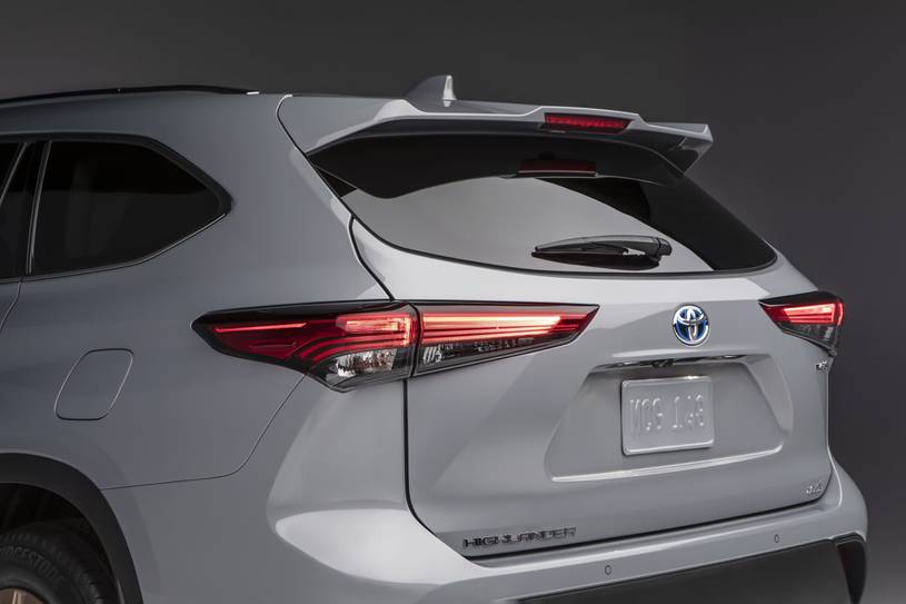 2023 Toyota Highlander Hybrid Pictures - 116 Photos | Edmunds