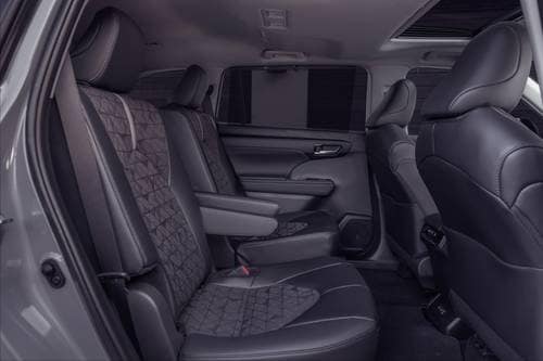 2025 Toyota Highlander Hybrid Pictures - 59 Photos | Edmunds