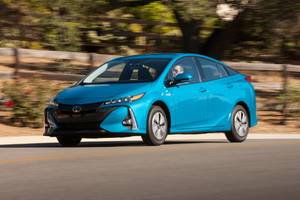 2017 Toyota Prius Prime Value - $12,297-$22,679 | Edmunds