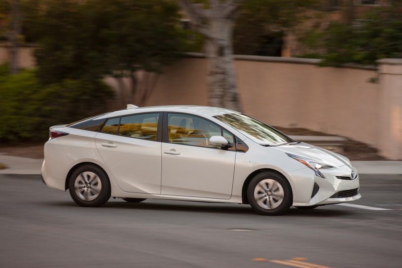 2017 Toyota Prius Pictures - 170 Photos | Edmunds