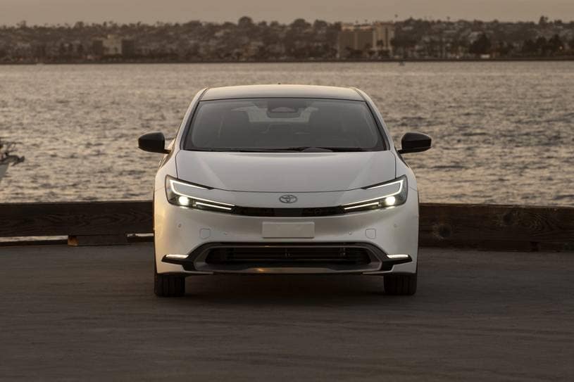 2023 Toyota Prius Pictures - 42 Photos | Edmunds