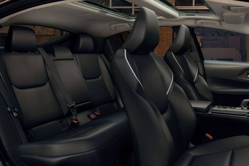 2023 Toyota Prius Pictures - 42 Photos | Edmunds