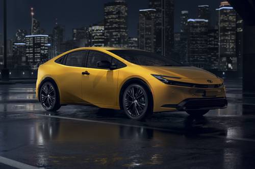 2026 Toyota Prius Pictures - 226 Photos | Edmunds