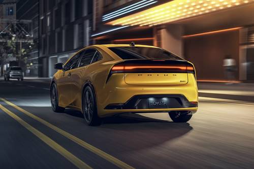2026 Toyota Prius Pictures - 226 Photos | Edmunds