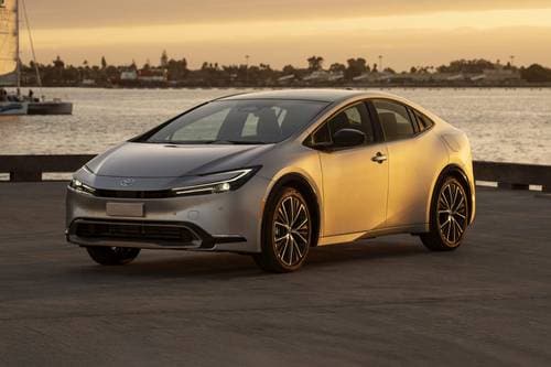 2026 Toyota Prius Pictures - 226 Photos | Edmunds