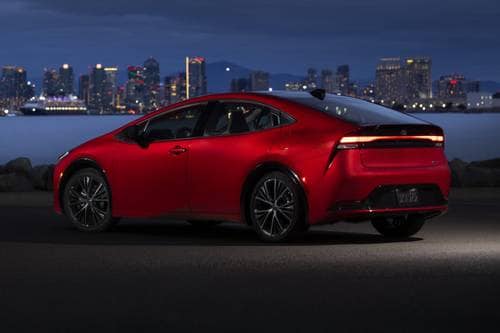 2026 Toyota Prius Pictures - 226 Photos | Edmunds