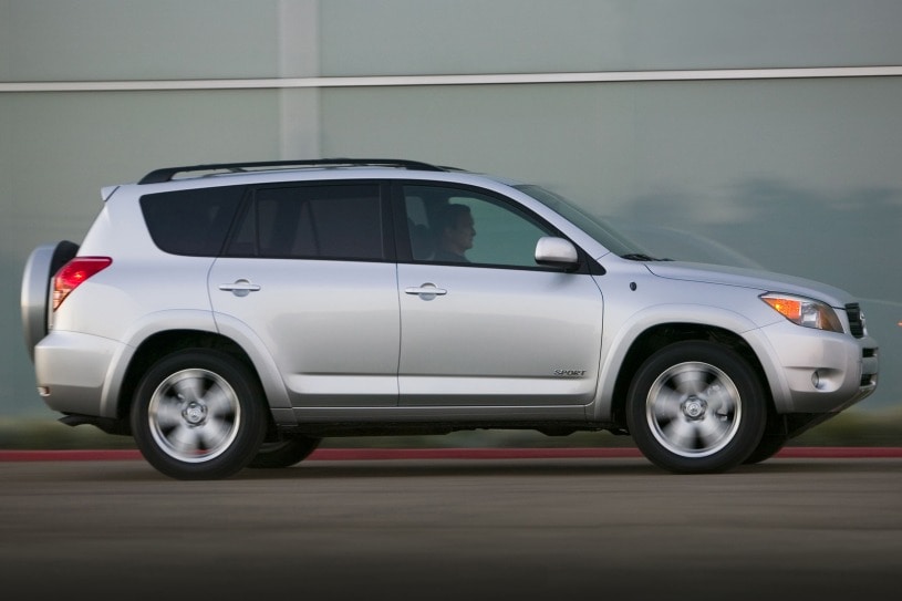 2007 Toyota RAV4 Pictures - 128 Photos | Edmunds