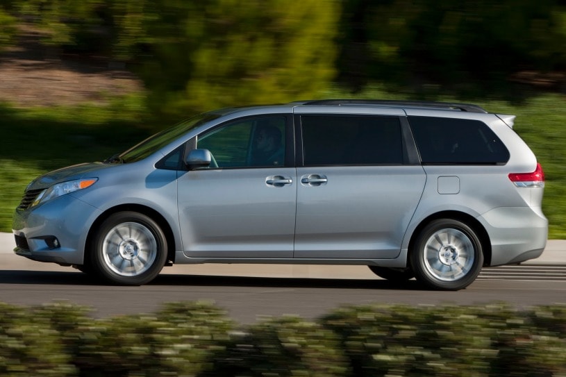 2012 Toyota Sienna Pictures - 194 Photos | Edmunds