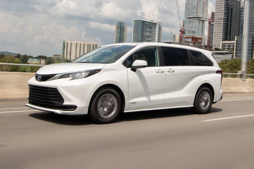 2023 Toyota Sienna Pictures - 127 Photos | Edmunds