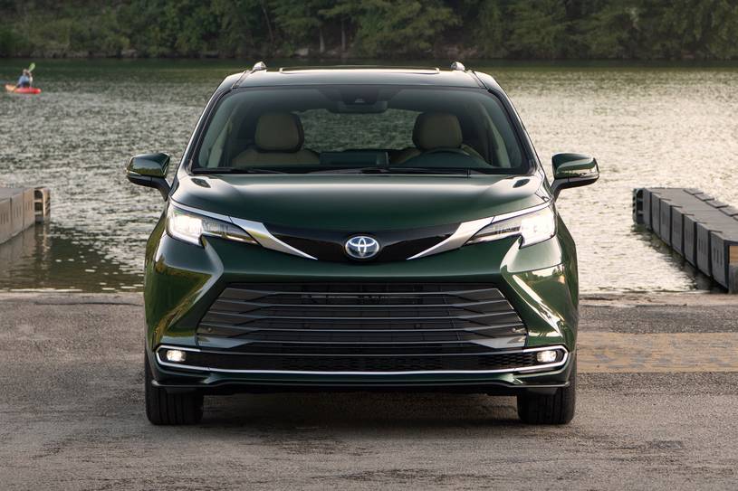 2023 Toyota Sienna Pictures - 150 Photos | Edmunds