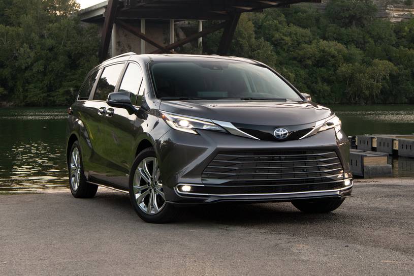 2023 Toyota Sienna Pictures - 150 Photos | Edmunds