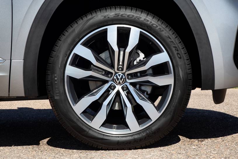 2022 Volkswagen Atlas Pictures - 174 Photos | Edmunds