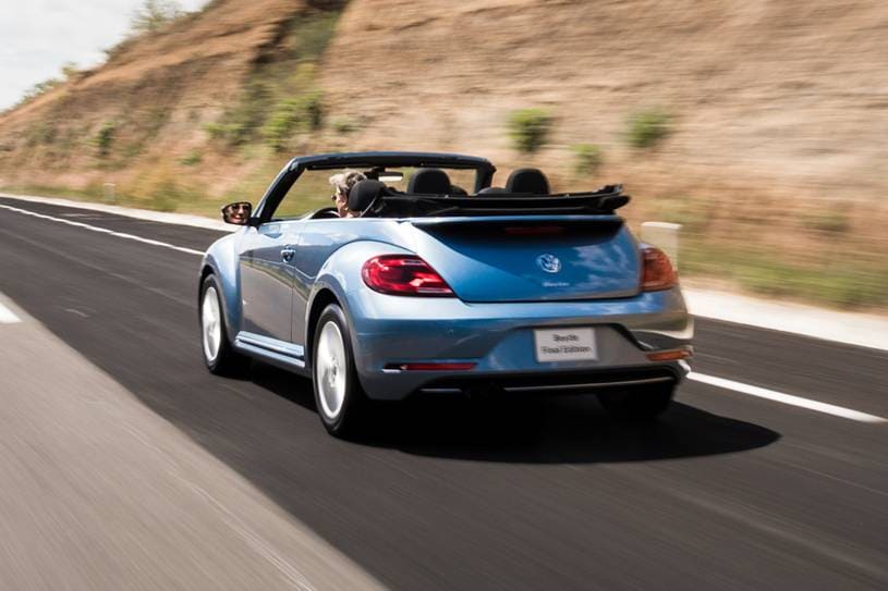 2019 Volkswagen Beetle Convertible Pictures - 53 Photos | Edmunds