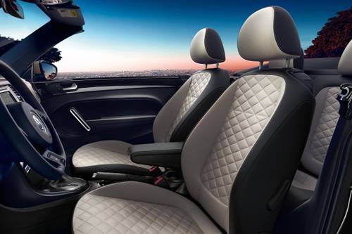 2019 Volkswagen Beetle Convertible Pictures - 108 Photos | Edmunds