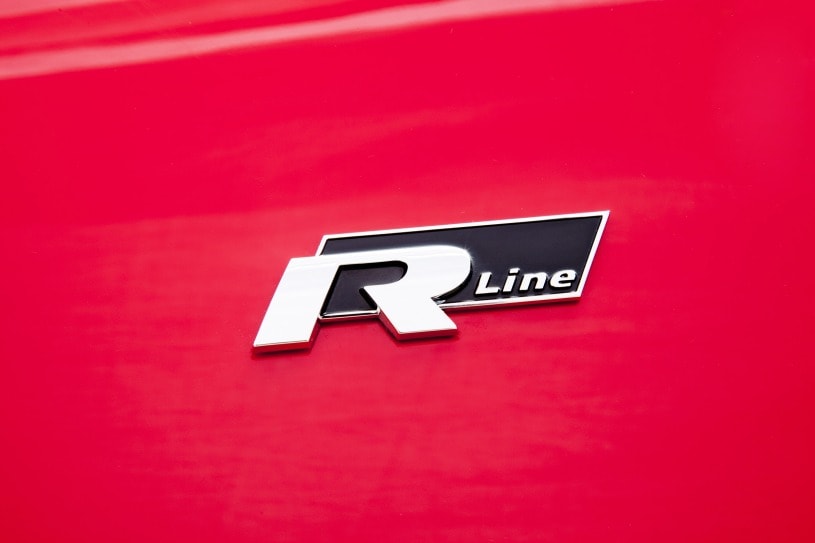 2016 Volkswagen Beetle Pictures - 47 Photos | Edmunds