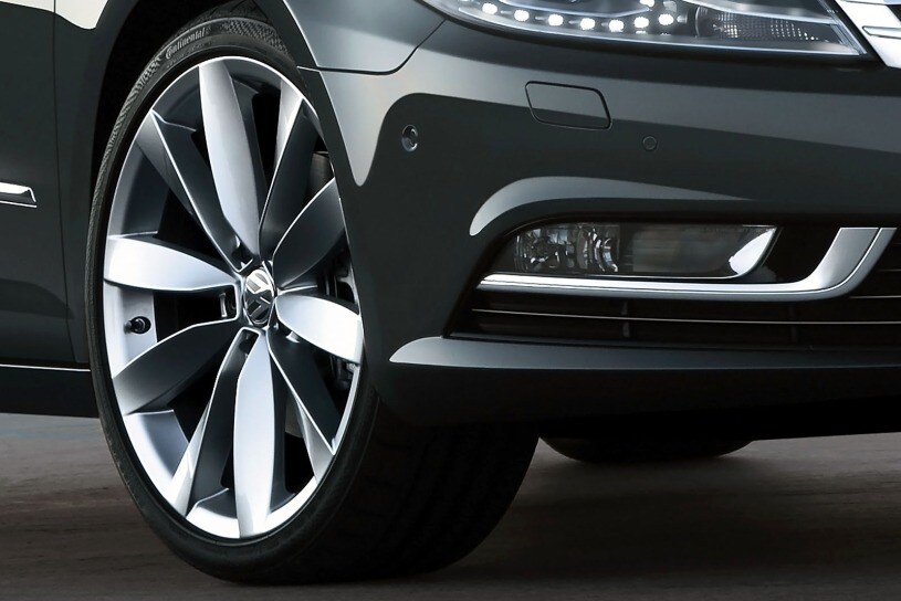 2015 Volkswagen CC Pictures - 99 Photos | Edmunds