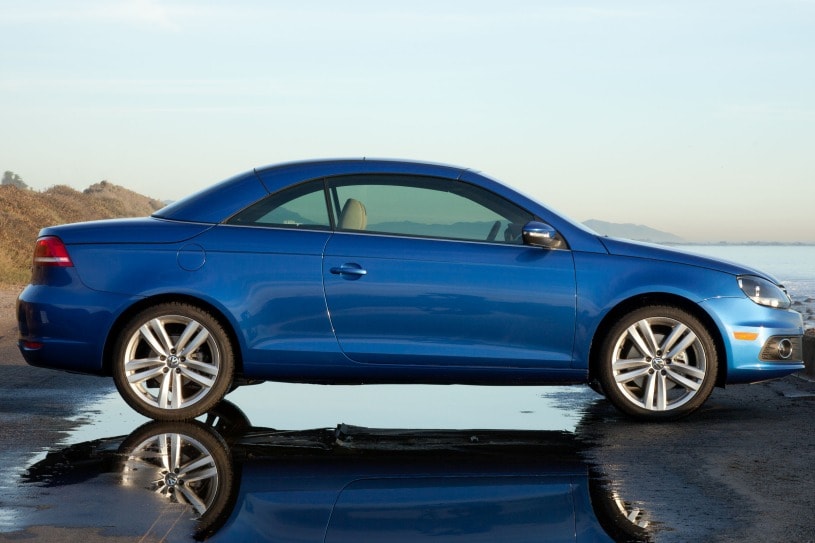 2012 Volkswagen Eos Pictures - 145 Photos | Edmunds