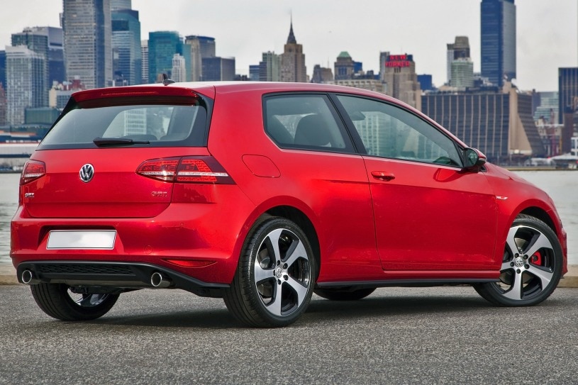 2016 Volkswagen Golf GTI Pictures - 38 Photos | Edmunds