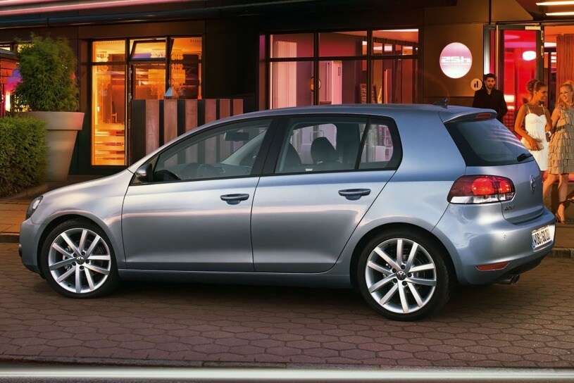 2014 Volkswagen Golf Pictures - 175 Photos | Edmunds