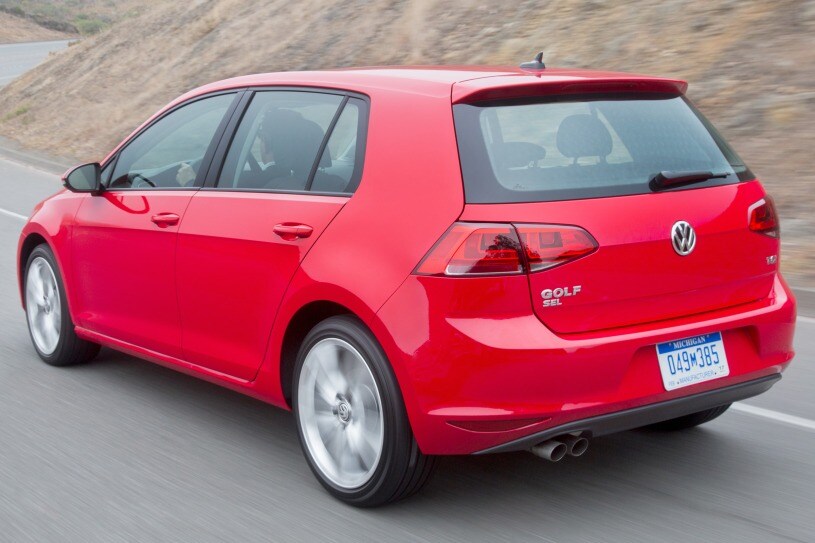 2016 Volkswagen Golf Pictures - 117 Photos | Edmunds