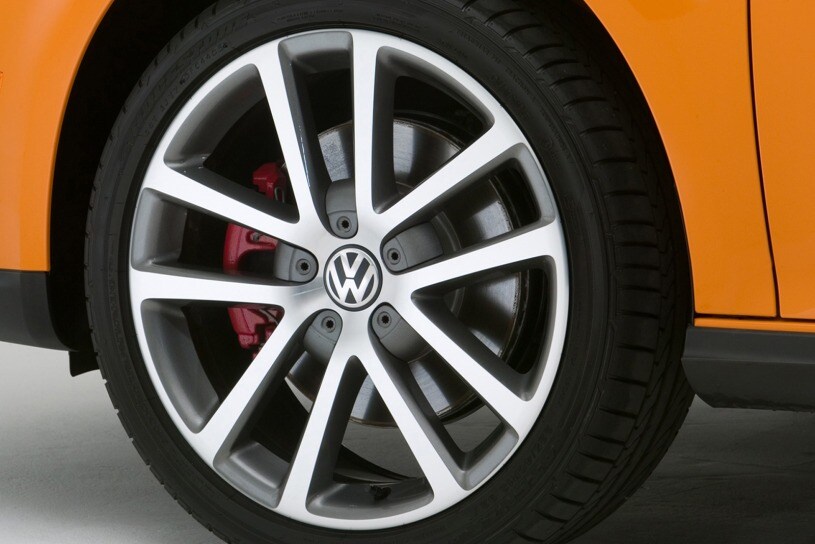 2007 Volkswagen GTI Pictures - 64 Photos | Edmunds