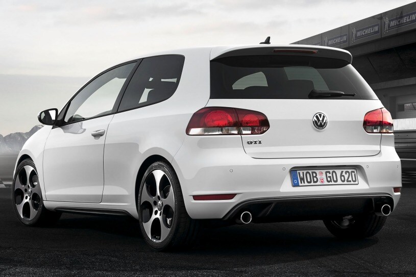 2013 Volkswagen GTI Pictures - 184 Photos | Edmunds