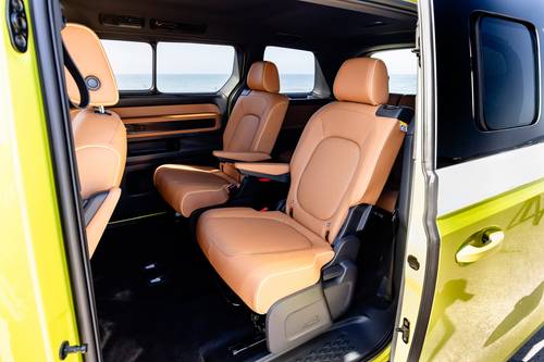 2025 Volkswagen ID. Buzz Interior Pictures