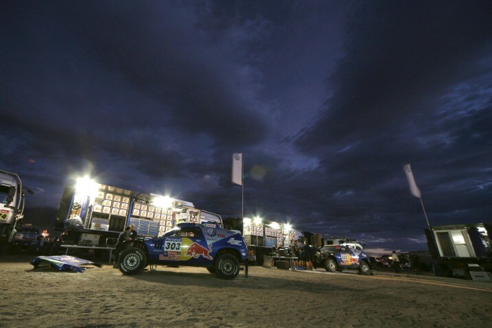 2010 VW Dakar Rally Picture Gallery | Edmunds