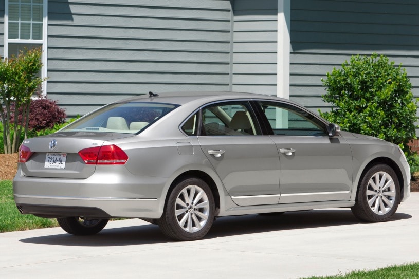 2013 Volkswagen Passat Pictures - 201 Photos | Edmunds
