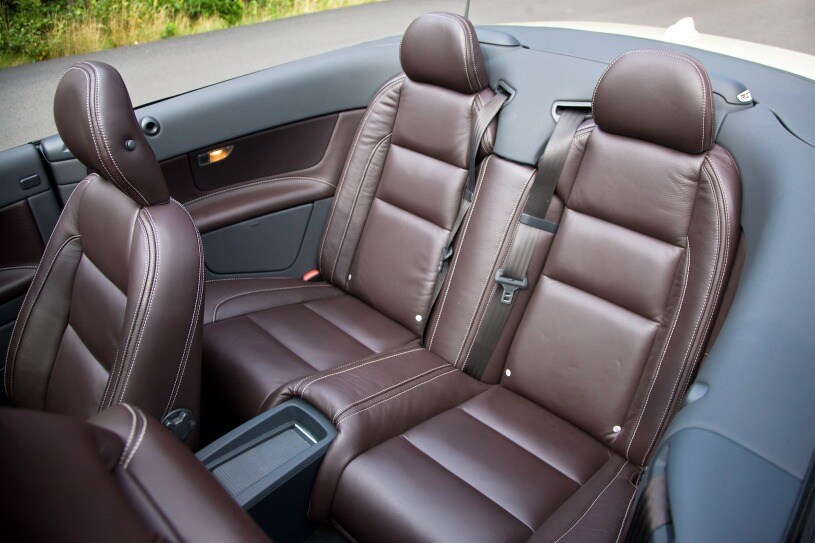 Volvo C70 Rear Seat Cover - Velcromag
