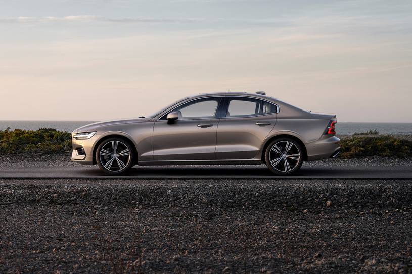 2022 Volvo S60 Pictures - 203 Photos | Edmunds