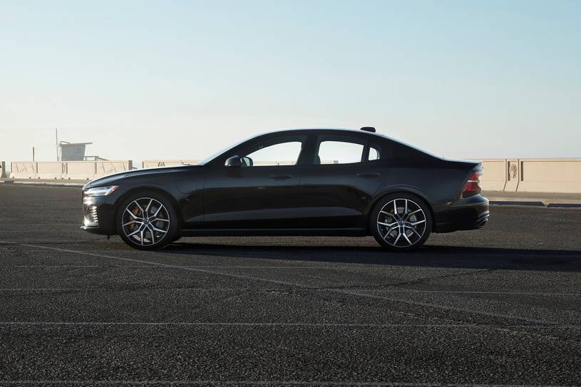 2022 Volvo S60 Pictures - 203 Photos | Edmunds
