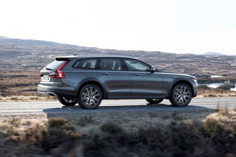 2017 Volvo V90 Cross Country Pictures - 37 Photos | Edmunds