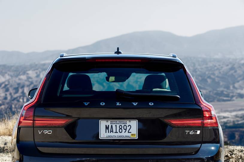 2021 Volvo V90 Pictures - 13 Photos | Edmunds